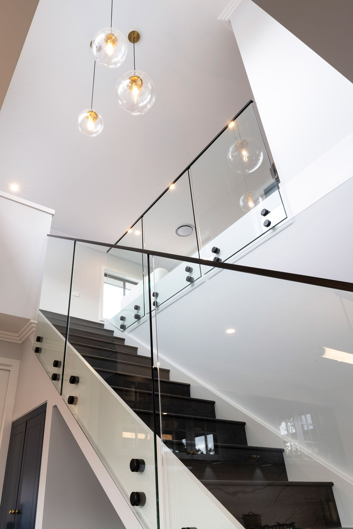 News - Stylish Glass Railing Solutions for Modern Homes and Commercial ...